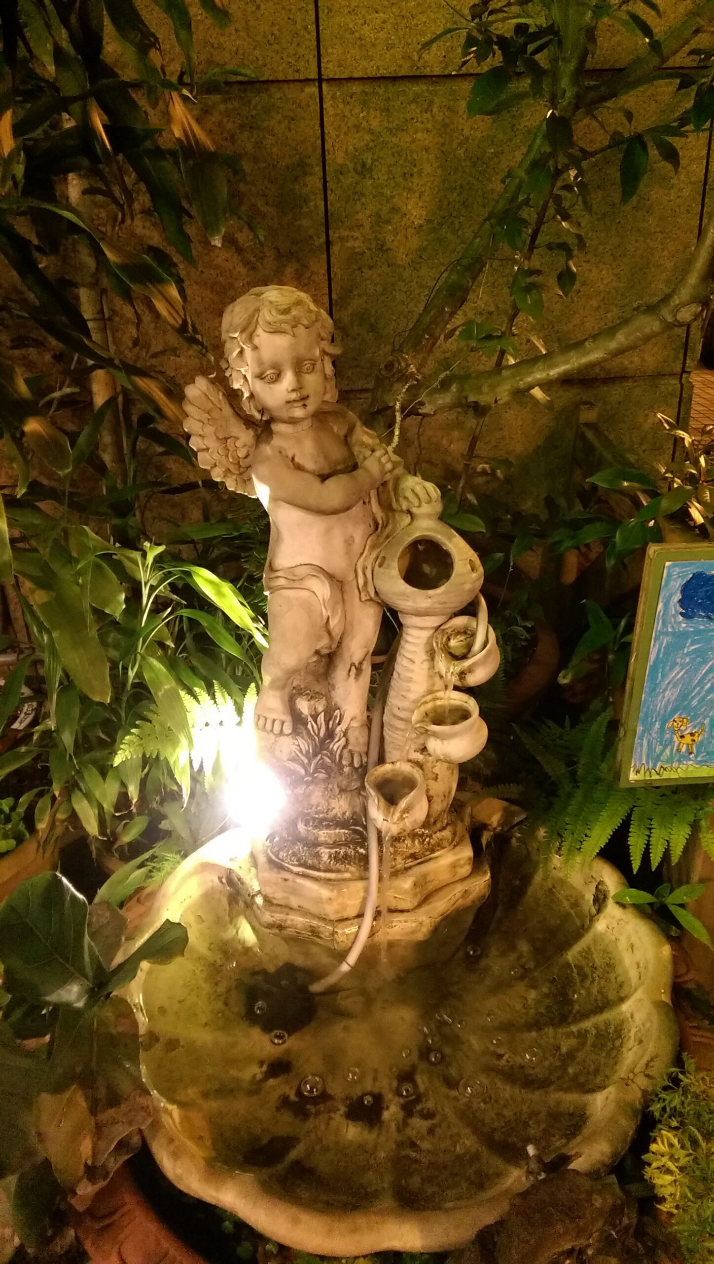 Statue_HOM8 – Android World | عالم الأندرويد